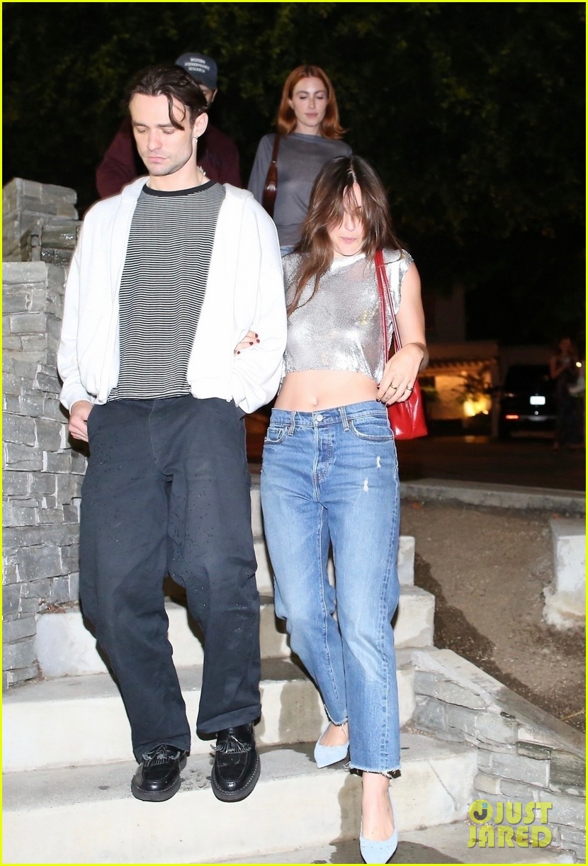 Thomas Doherty Spotted Walking Arm-in-Arm with Demi Moore's Daughter ...