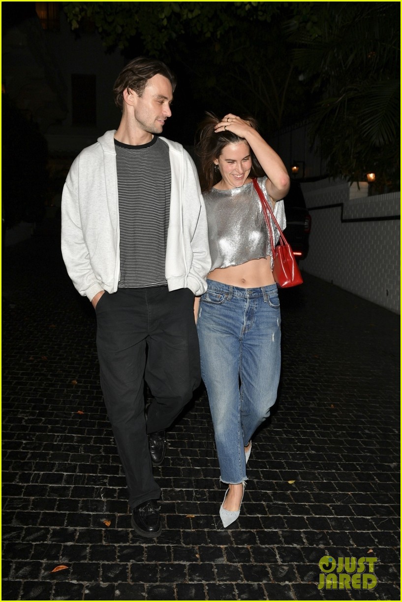 Thomas Doherty Spotted Walking Arm-in-Arm with Demi Moore's Daughter ...