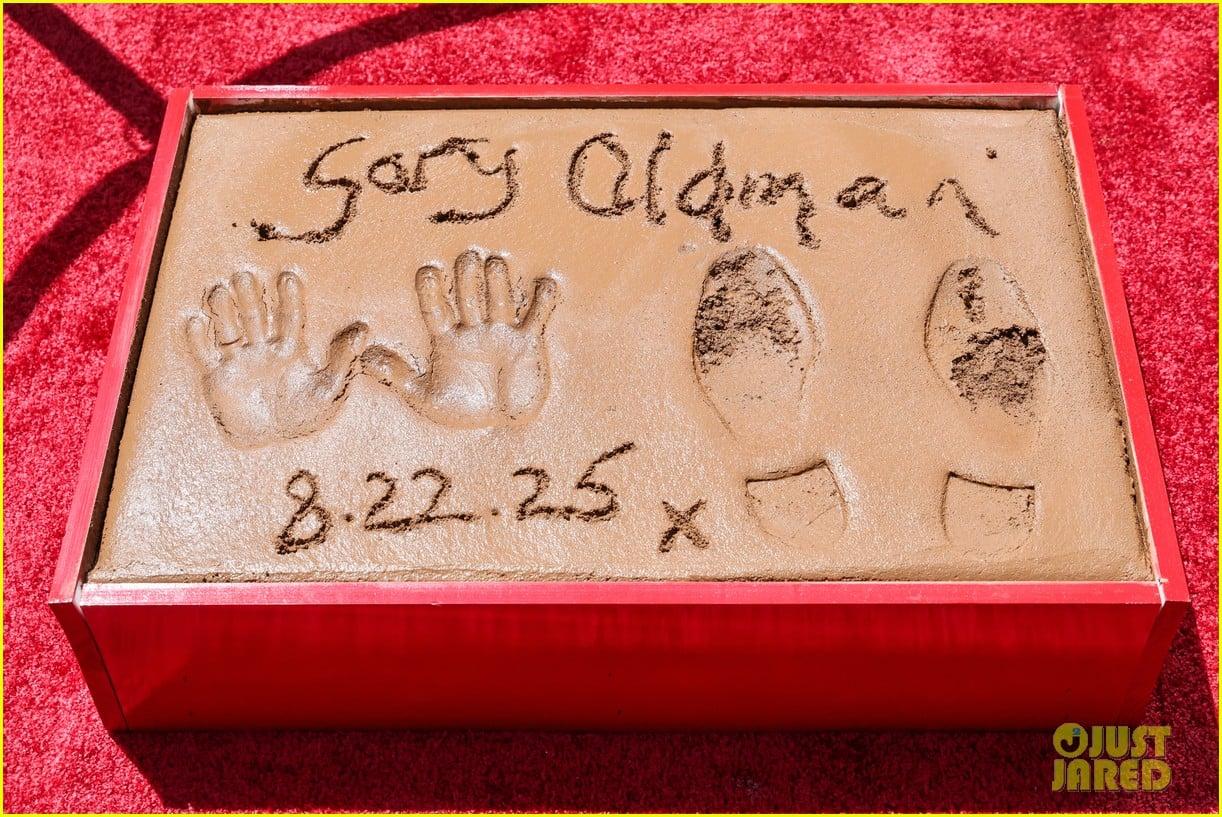 Jacob Elordi's Connection to Gary Oldman Explained After Speaking at ...