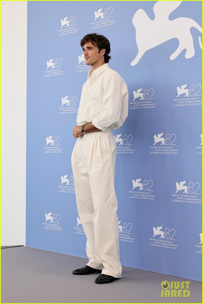 Jacob Elordi, Mia Goth, & Oscar Isaac Promote 'Frankenstein' at Venice Film Festival 2025 Photo ...