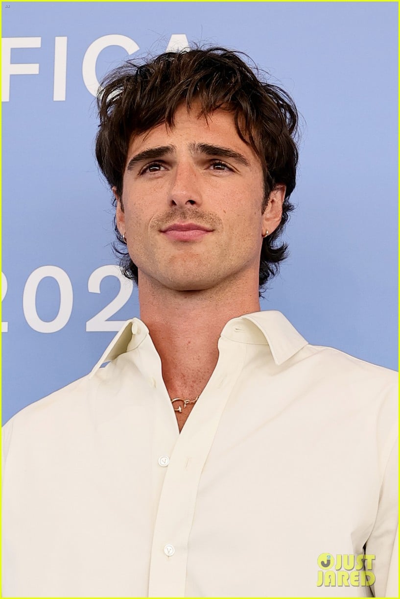 Jacob Elordi, Mia Goth, & Oscar Isaac Promote 'Frankenstein' at Venice Film Festival 2025 Photo ...