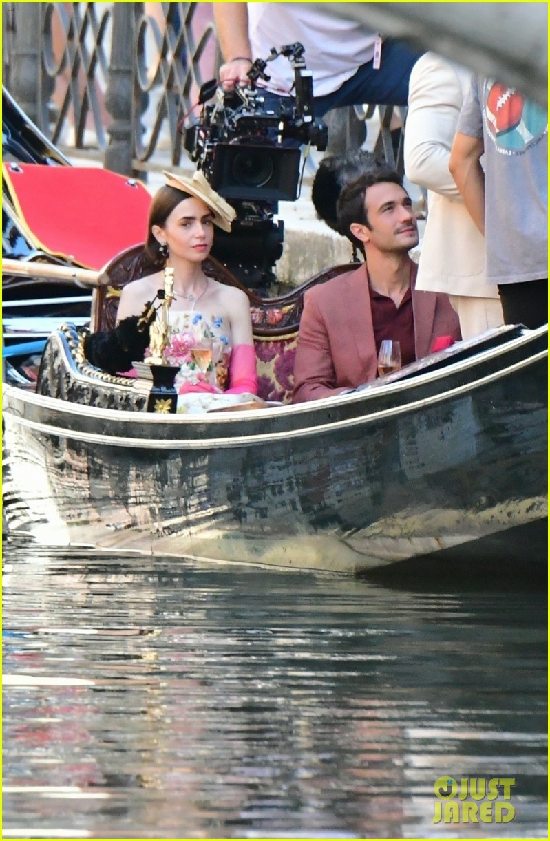 Lily Collins & Eugenio Franceschini Share Romantic Embrace on 'Emily in ...