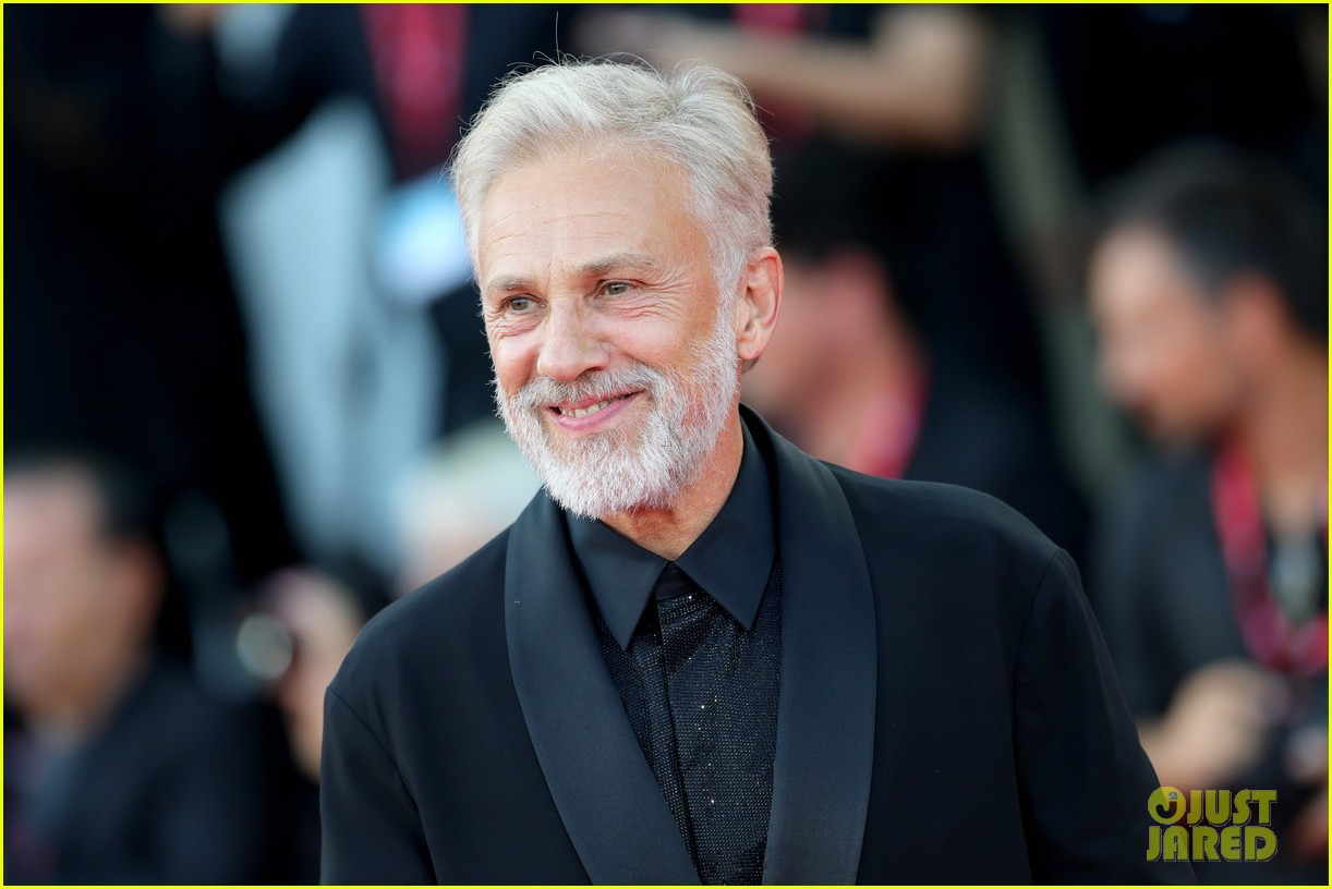 Oscar Isaac, Mia Goth, & Jacob Elordi Attend 'Frankenstein' Premiere at ...