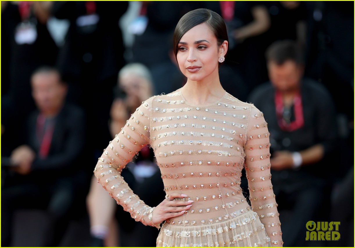 Paris Jackson, Callum Turner, & Gemma Chan Attend 'Frankenstein' Premiere at Venice Film ...