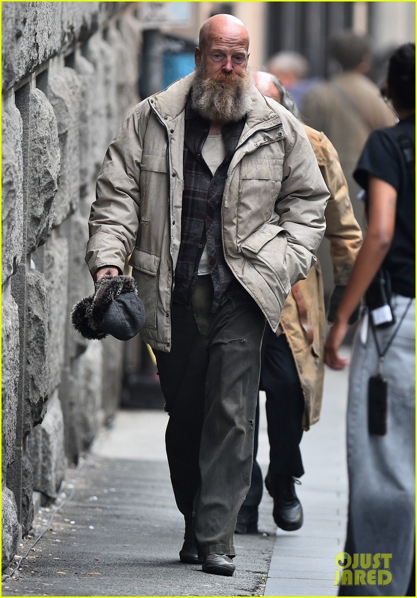 Tom Rhys Harries Films First 'Clayface' Scenes - See Every Set Photo!: Photo 5195830 | Photos ...