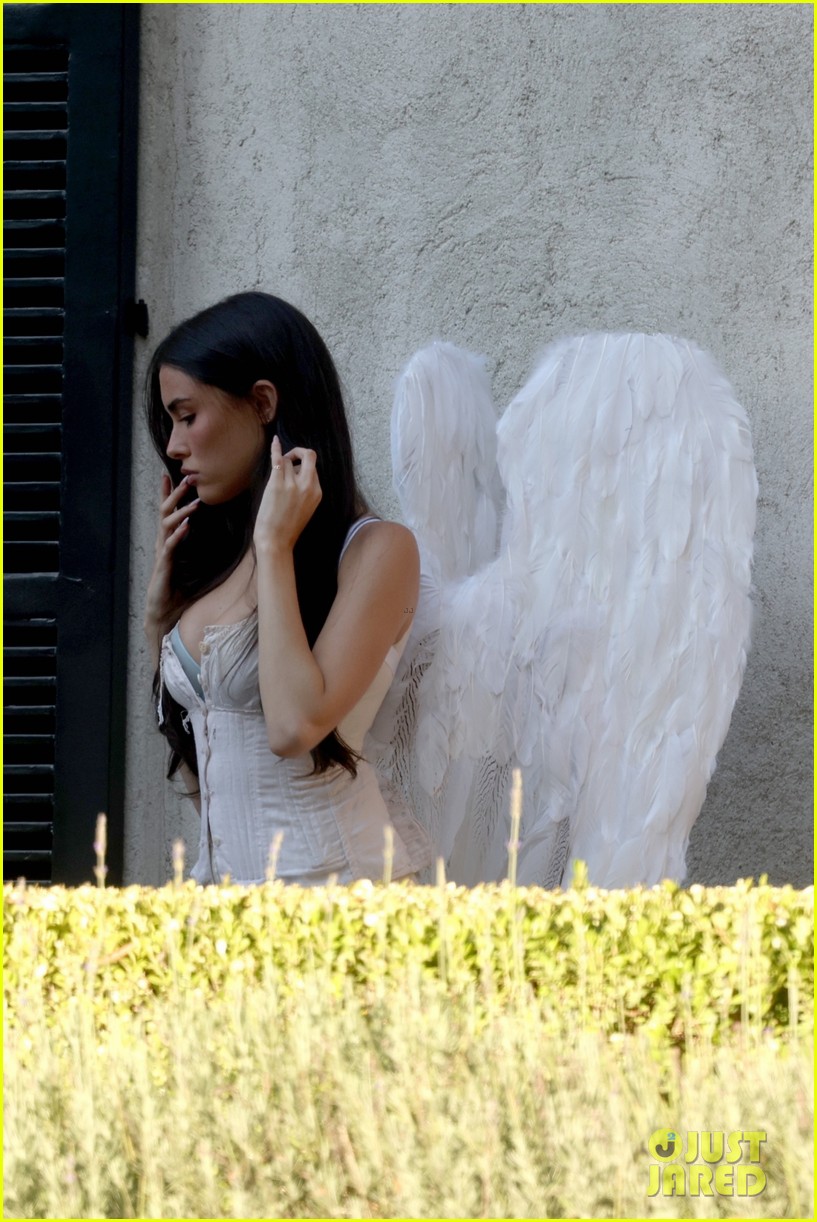 NFL Player Justin Herbert Sparks Dating Rumors with Madison Beer After ...