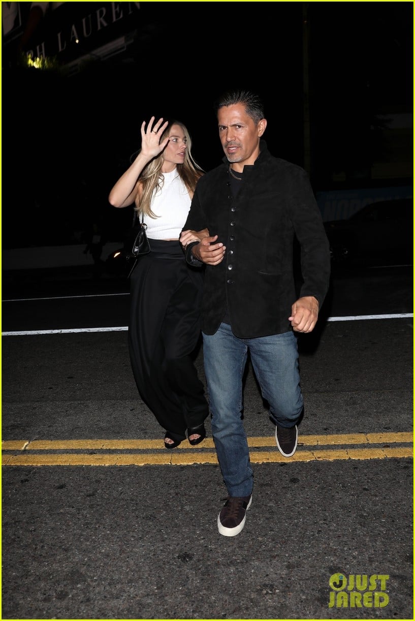 Margot Robbie & Jay Hernandez Reunite to Celebrate 'Suicide Squad' Co-Star Cara Delevingne's ...