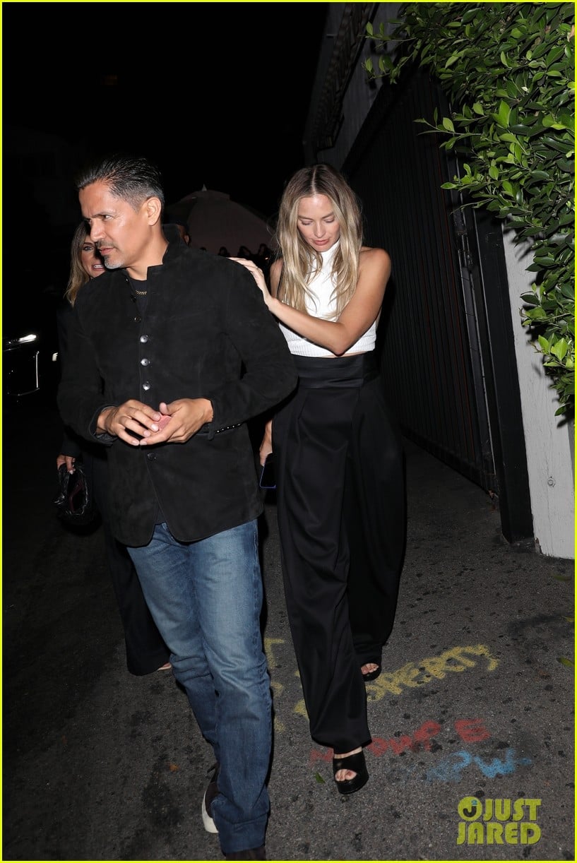 Margot Robbie & Jay Hernandez Reunite to Celebrate 'Suicide Squad' Co-Star Cara Delevingne's ...