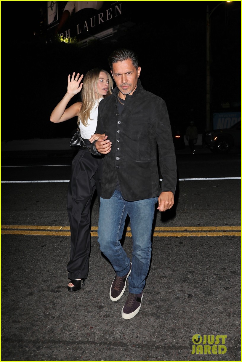 Margot Robbie & Jay Hernandez Reunite to Celebrate 'Suicide Squad' Co-Star Cara Delevingne's ...