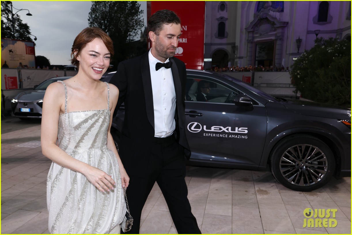 Emma Stone Gets Support from Husband Dave McCary at 'Bugonia' Premiere ...