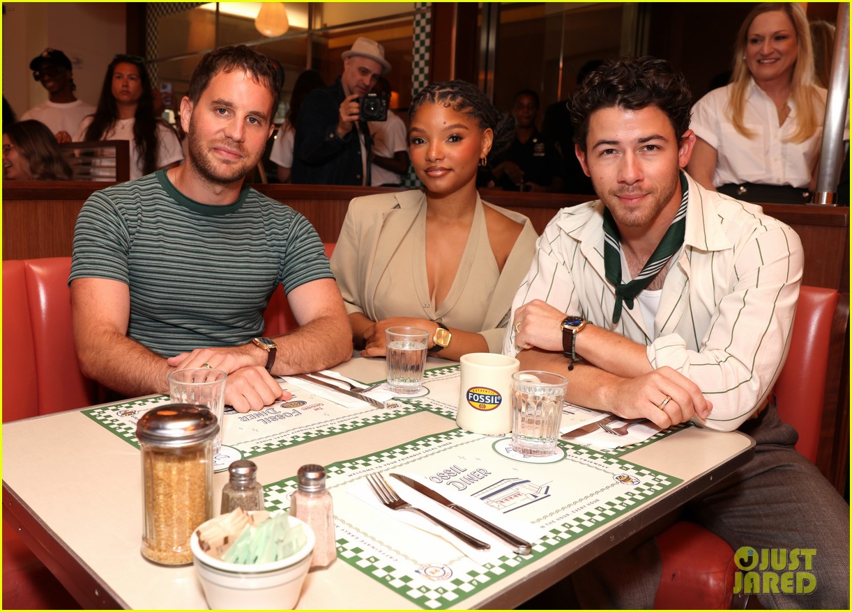 Nick Jonas Launches New Fossil Watch Collab With Ben Platt & Halle ...