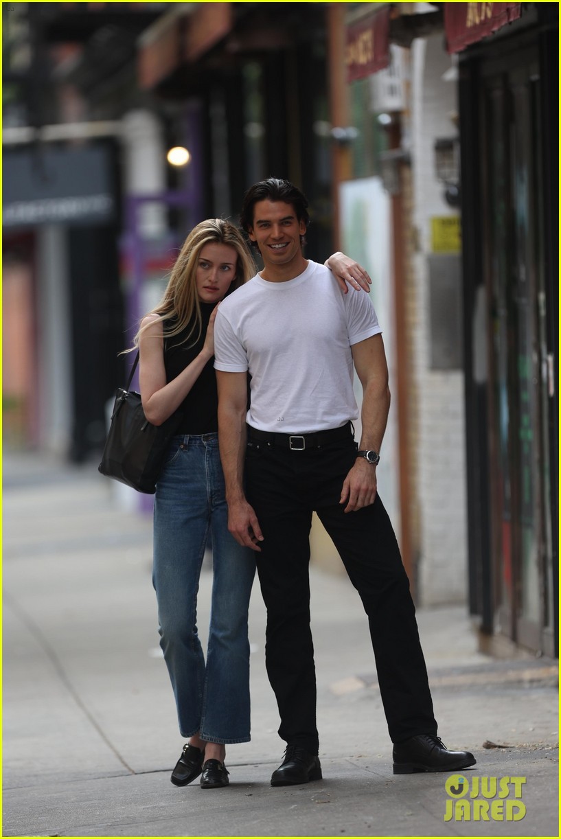 Sarah Pidgeon & Noah Fearnley Get Cozy Filming 'American Love Story' in ...