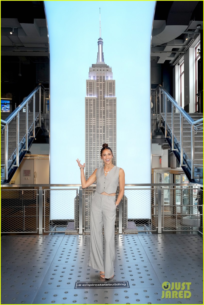 Paula Patton Confirms She's 'Single' & 'Enjoying Every Moment': Photo ...