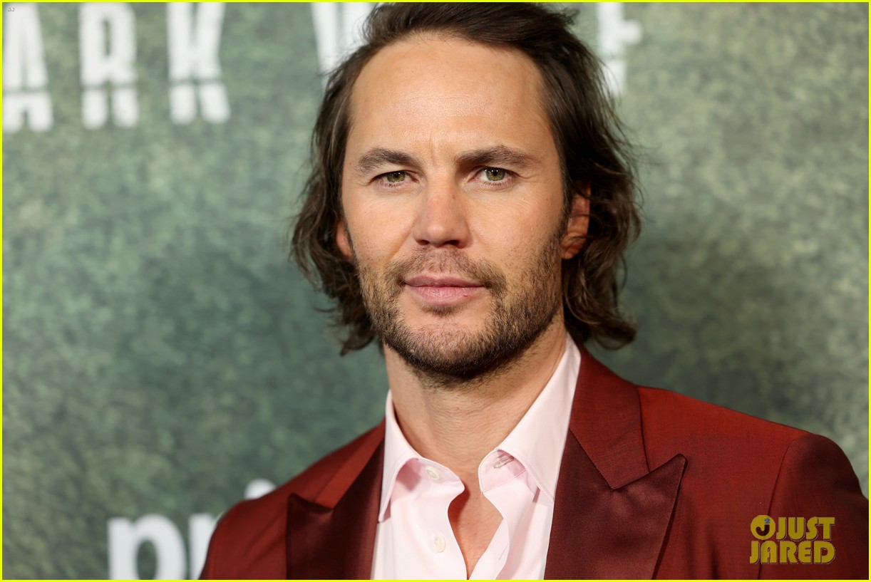 Chris Pratt Joins His Hunky Co-Stars at 'Terminal List: Dark Wolf ...