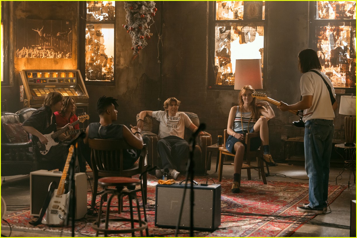 'The Runarounds' Trailer: Prime Video Debuts First Look at Upcoming Music Series From 'Outer ...