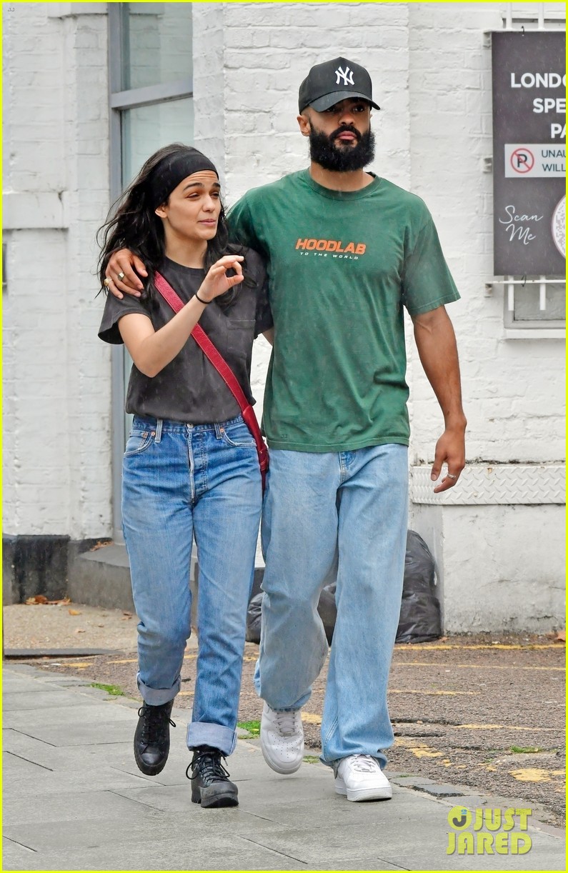 Rachel Zegler Spotted on London Stroll with New Boyfriend Nathan Louis-Fernand Ahead of 'Evita ...