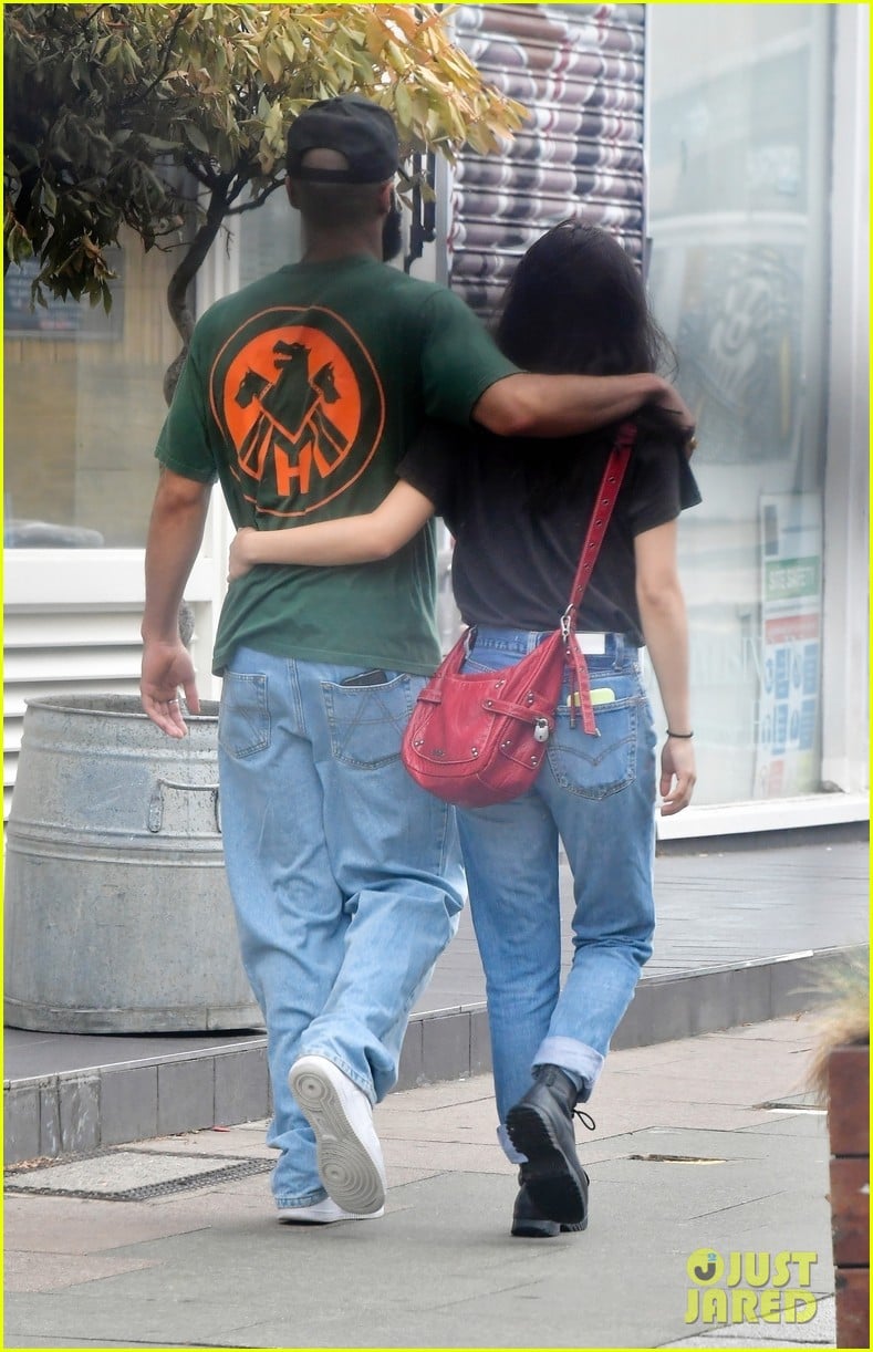 Rachel Zegler Spotted on London Stroll with New Boyfriend Nathan Louis ...