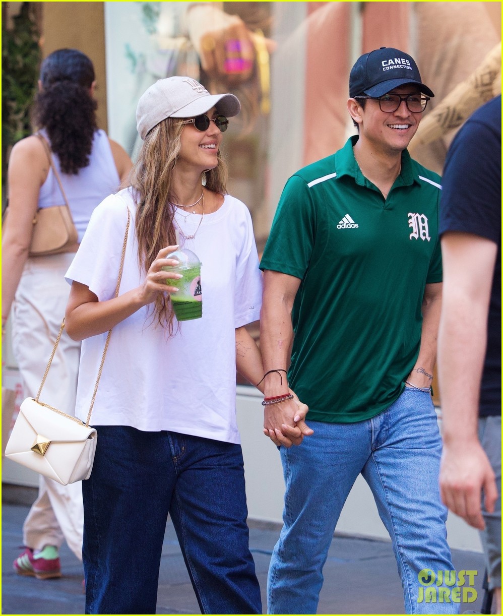 Jessica Alba & Danny Ramirez All Smiles During Friday Outing In New ...