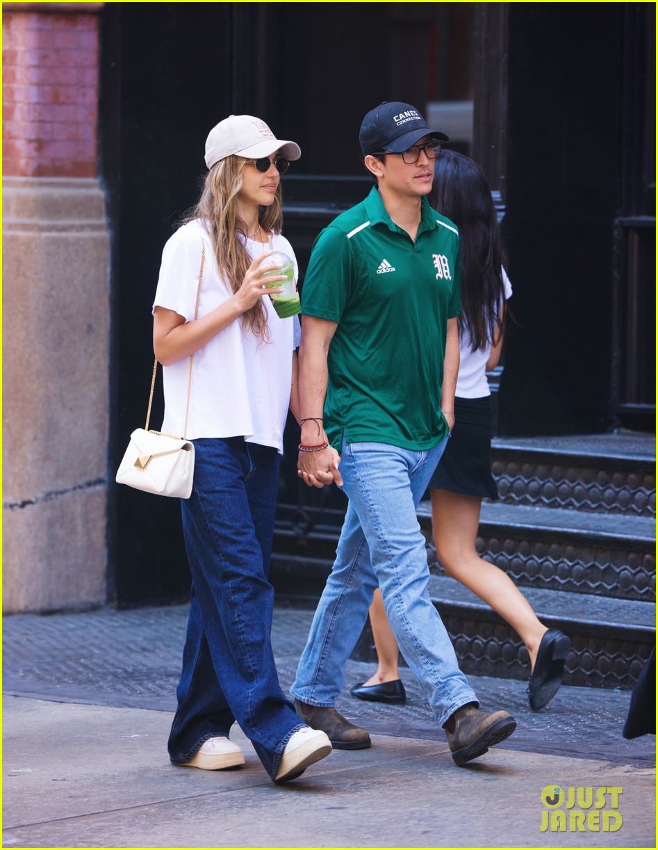 Jessica Alba & Danny Ramirez All Smiles During Friday Outing In New ...