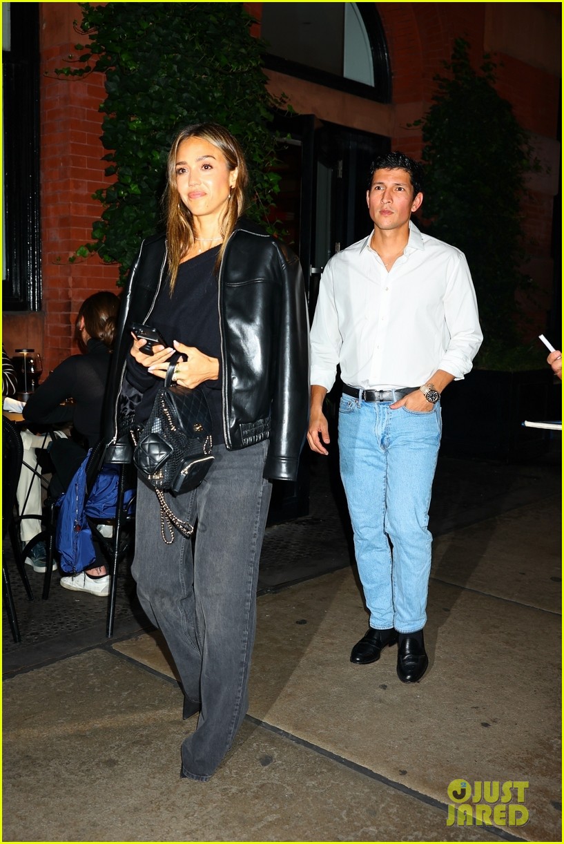 Jessica Alba & Boyfriend Danny Ramirez Celebrate His 33rd Birthday in ...