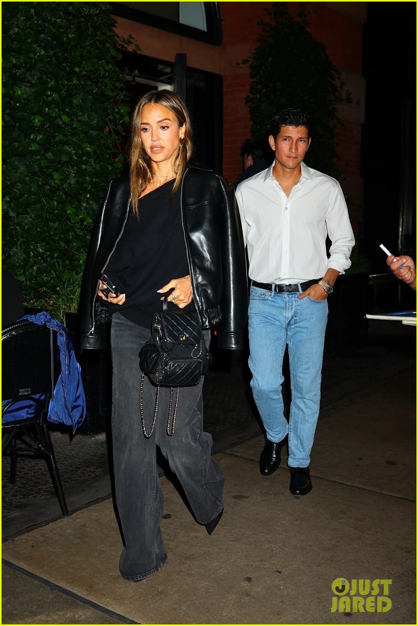 Jessica Alba & Boyfriend Danny Ramirez Celebrate His 33rd Birthday in ...