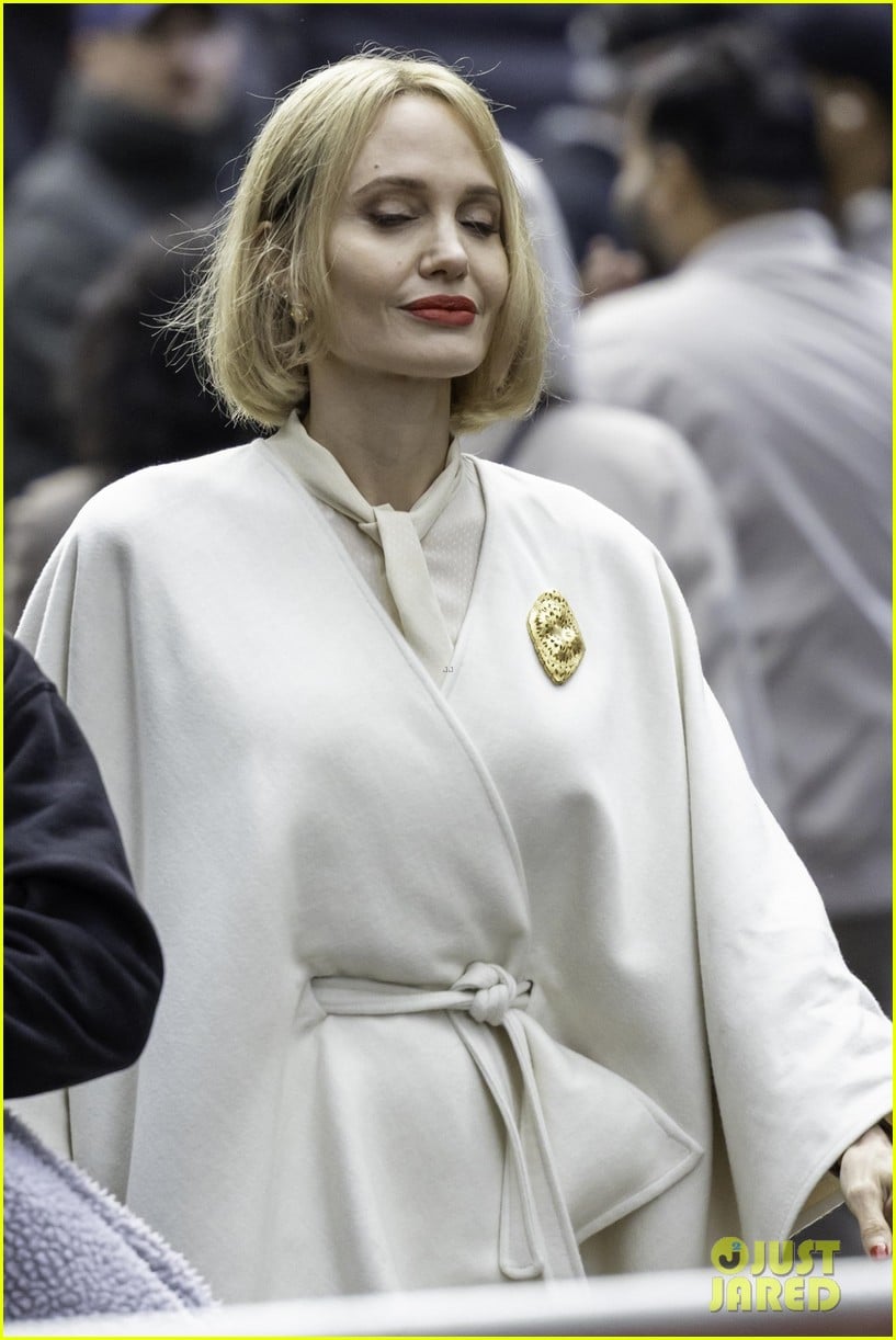 Angelina Jolie Debuts Dramatic Blonde Look While Filming 'Anxious ...