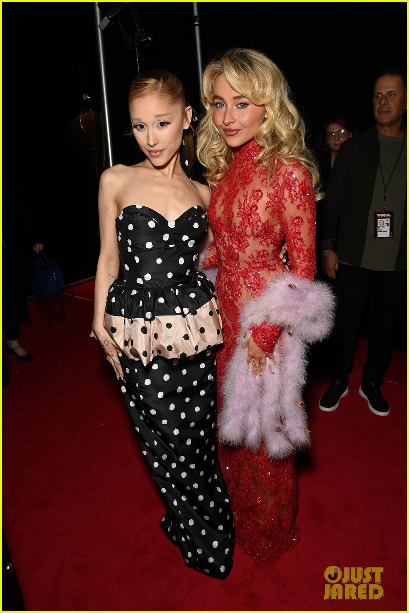 Ariana Grande & Sabrina Carpenter's History Revealed After VMAs 2025 ...