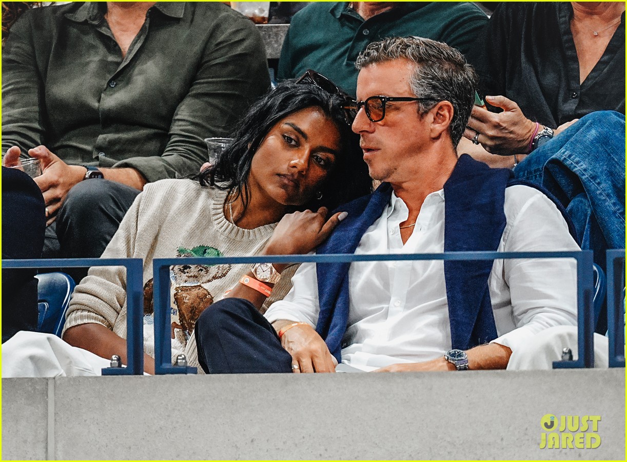 Bridgerton's Simone Ashley Kisses Tim Sykes at US Open: Photo 5196110 ...