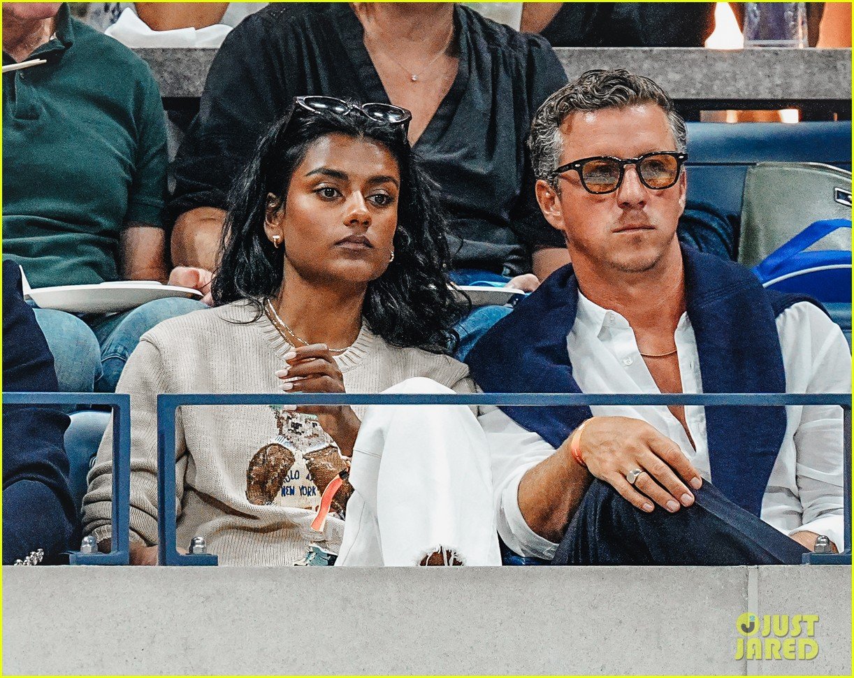 Bridgerton's Simone Ashley Kisses Tim Sykes at US Open: Photo 5196112 ...