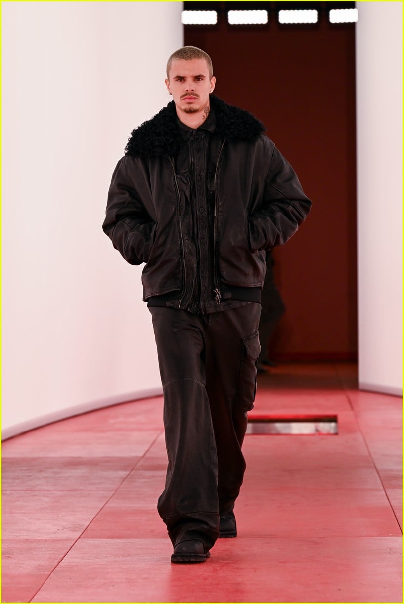 Romeo Beckham Walks in H&M&180 Show at London Fashion Week, Emily ...