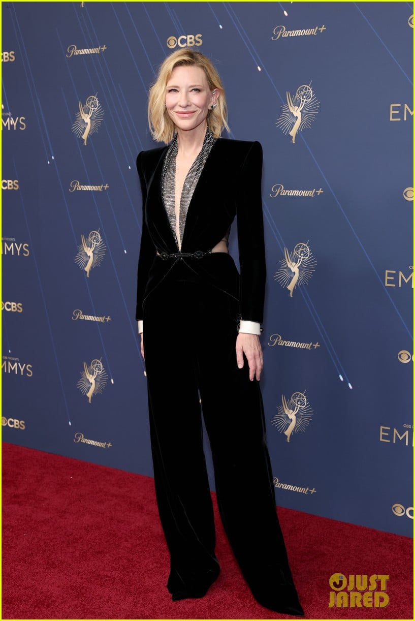 Cate Blanchett Rewears a Chic Armani Look for the Emmys 2025 Red Carpet: Photo 5202968 | Cate ...