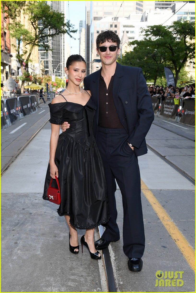 Tom Blyth & Girlfriend Daniela Norman Make Red Carpet Debut at His TIFF ...