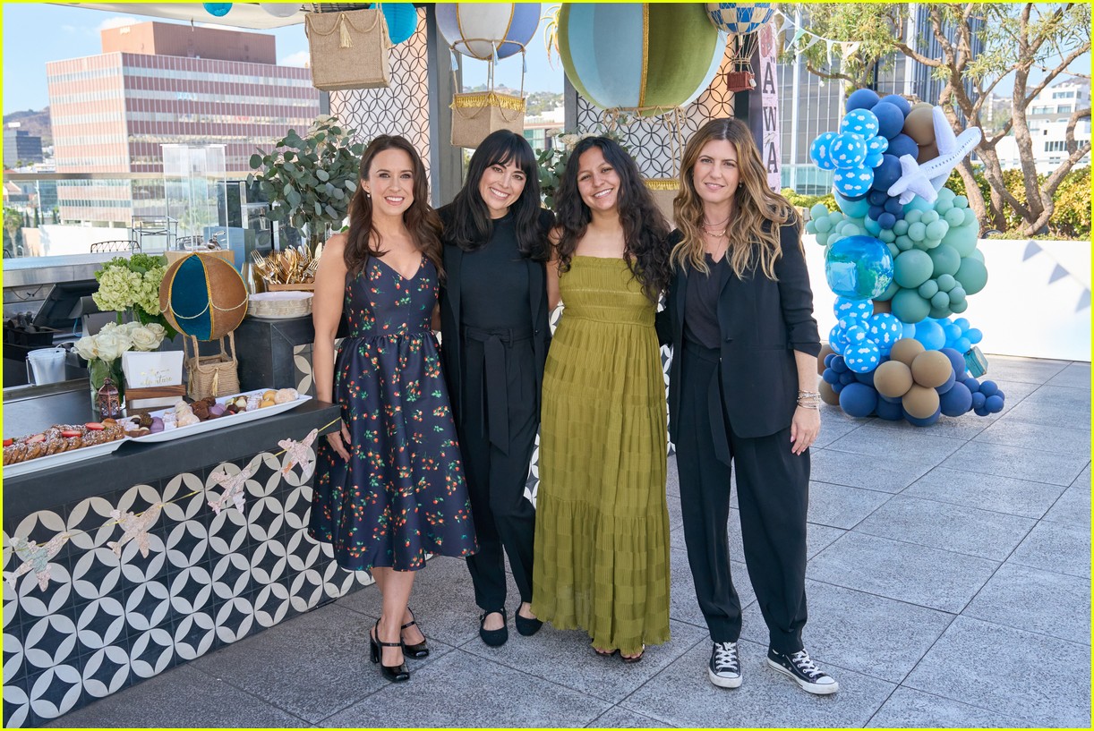 Lacey Chabert Gushes About Her Hallmark Co-Stars When Asked Who ...