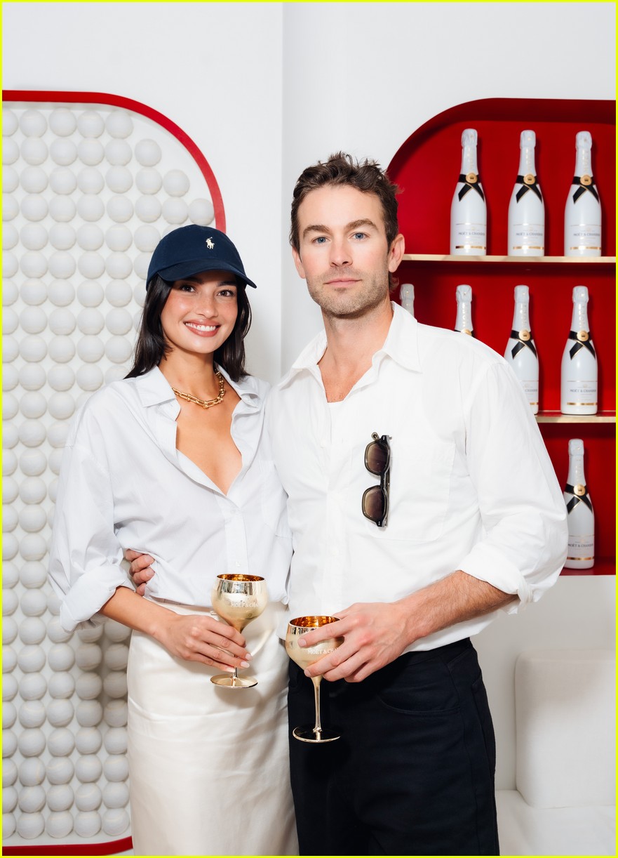 Chace Crawford & Girlfriend Kelsey Merritt Enjoy a Tennis Date at U.S ...