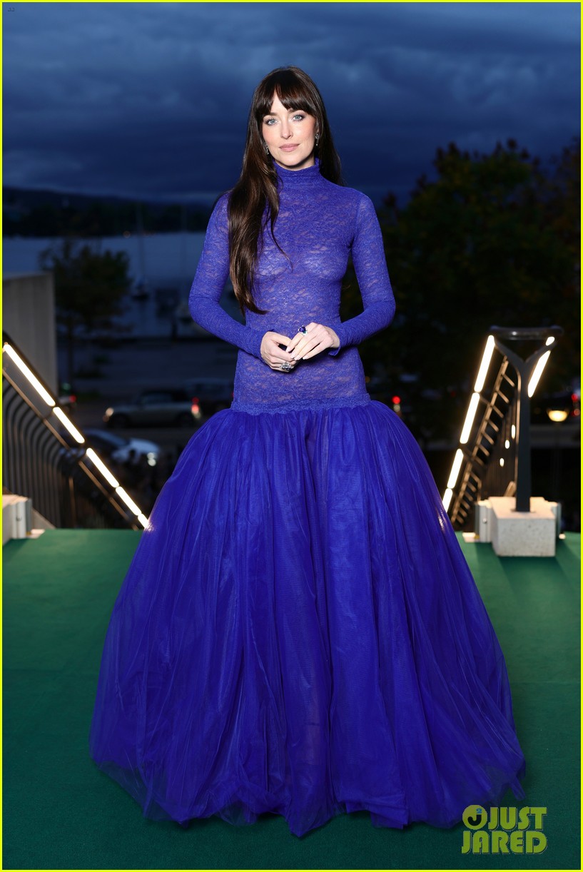 Dakota Johnson Continues Her Sheer Dress Trend with Gorgeous Gucci Gown ...