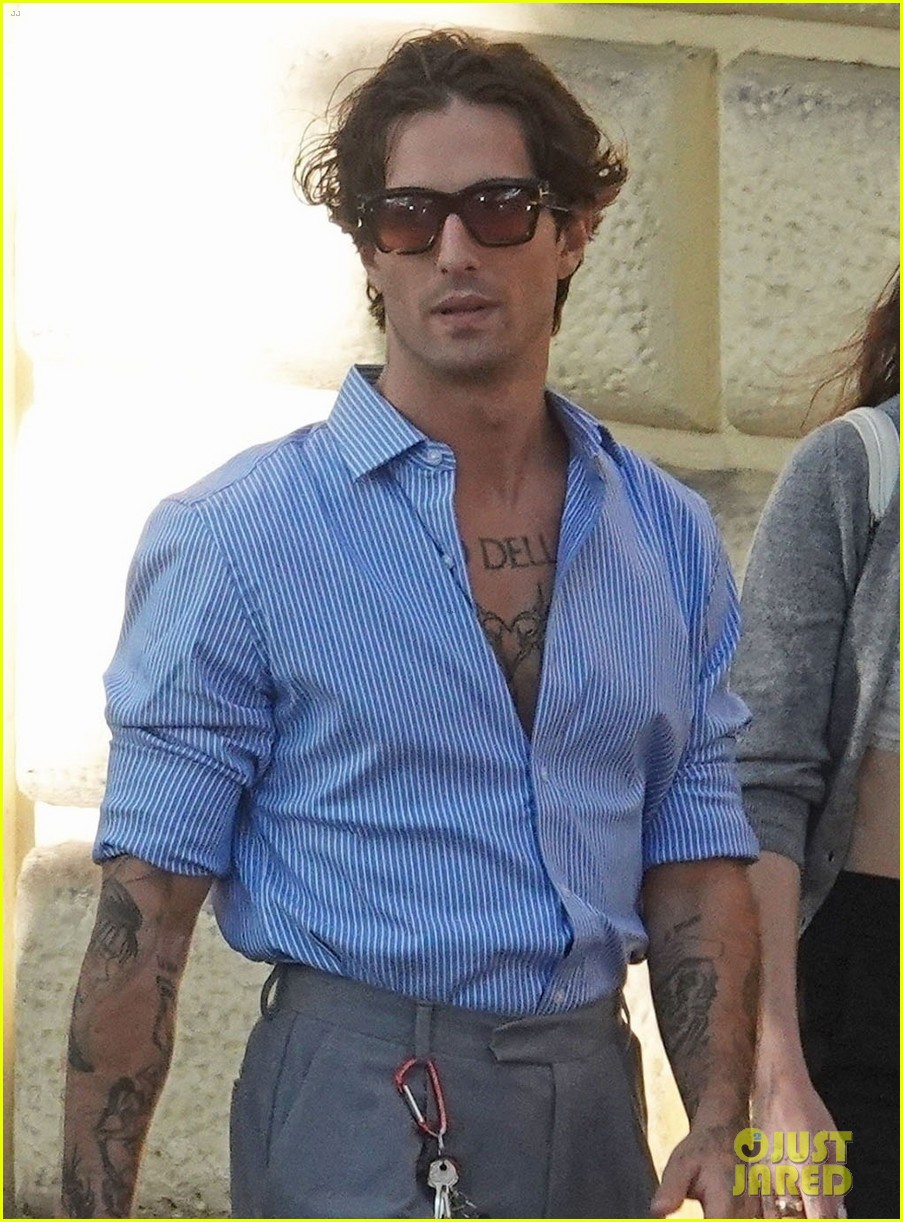 Dove Cameron & Boyfriend Damiano David Step Out for Walk Around Rome ...