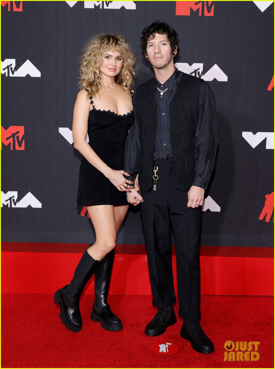 Debby Ryan Is Pregnant, Expecting First Child with Husband Josh Dun: Photo 5199112 | Pregnant ...