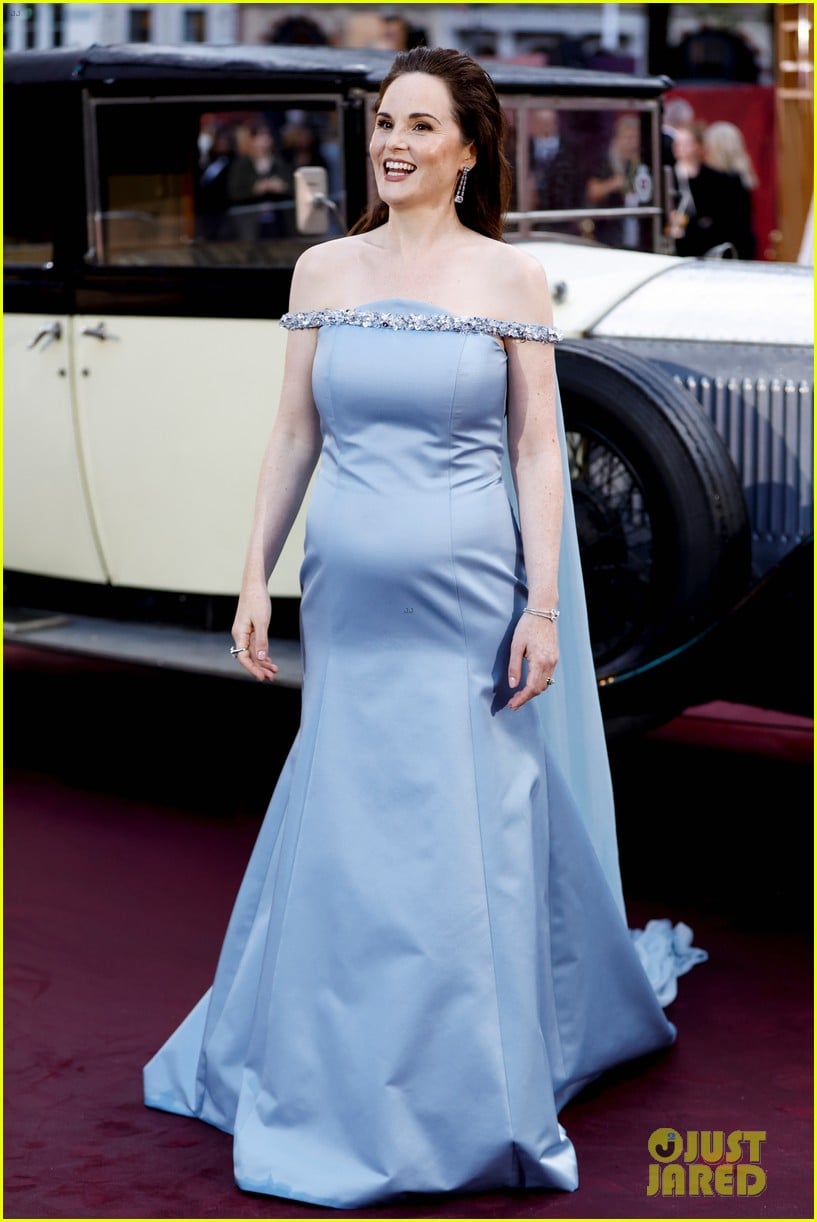 Michelle Dockery Reveals Pregnancy at 'Downton Abbey' Premiere, Expecting First Child with ...