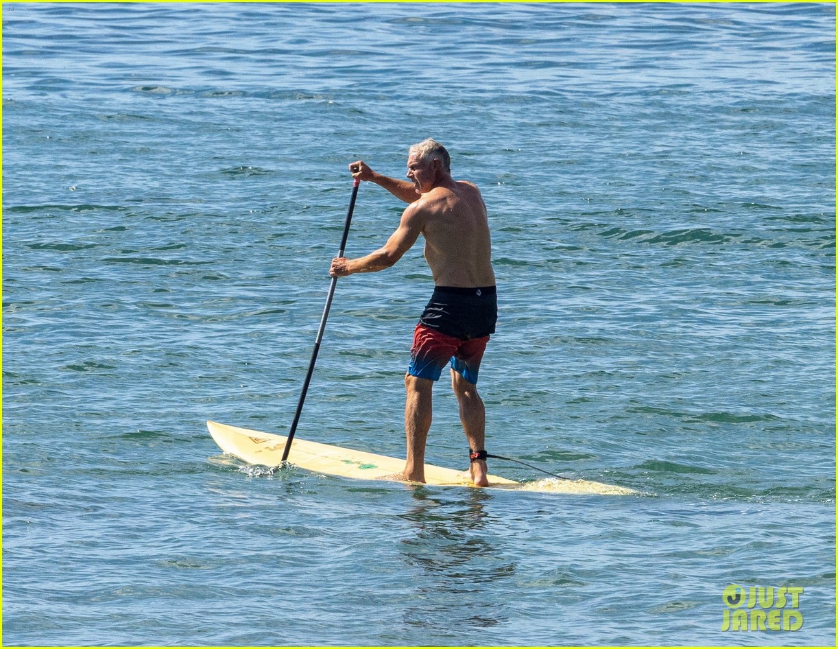 Jessica Simpson's Ex Eric Johnson Spotted Going Shirtless for Paddle ...