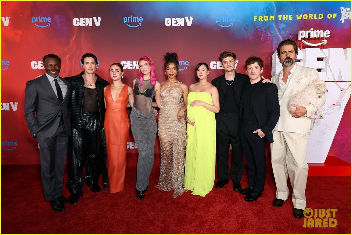 London Thor Shows Off Baby Bump at 'Gen V' Season 2 Premiere With Jaz ...
