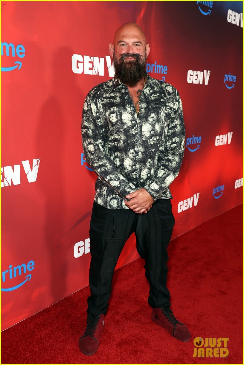 London Thor Shows Off Baby Bump at 'Gen V' Season 2 Premiere With Jaz ...