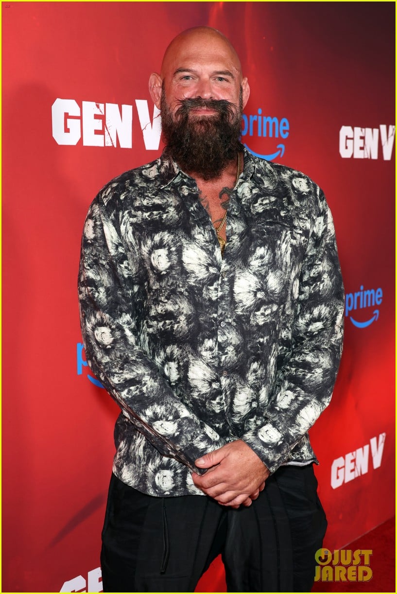 London Thor Shows Off Baby Bump at 'Gen V' Season 2 Premiere With Jaz ...