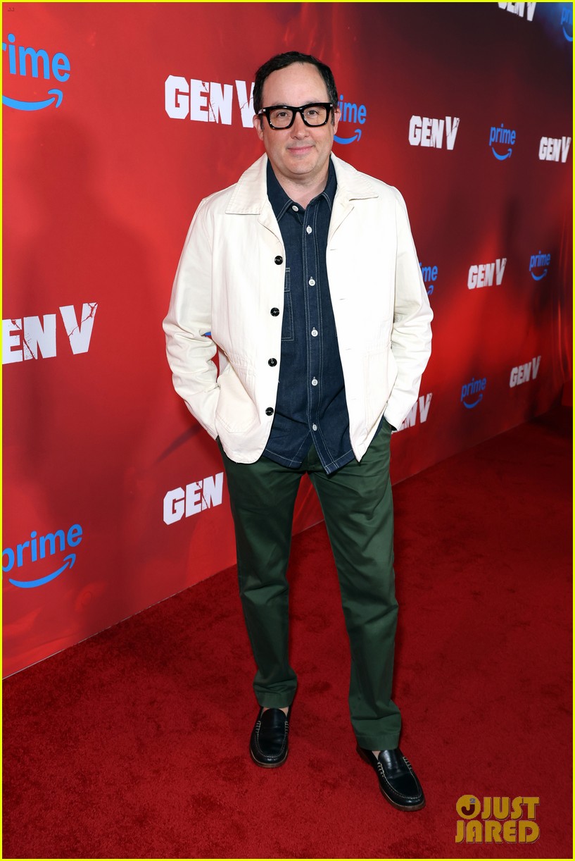 London Thor Shows Off Baby Bump at 'Gen V' Season 2 Premiere With Jaz ...