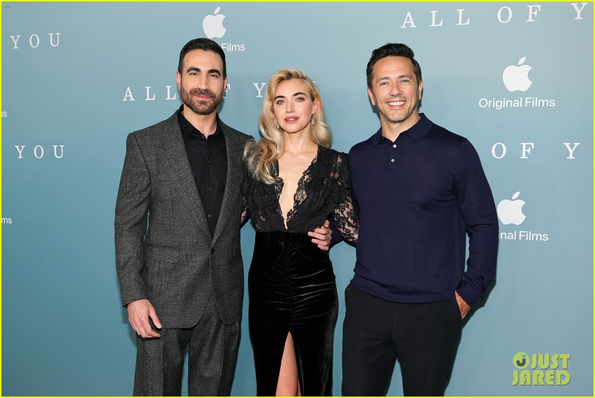 Brett Goldstein & Imogen Poots Step Out for 'All of You' Premiere in ...