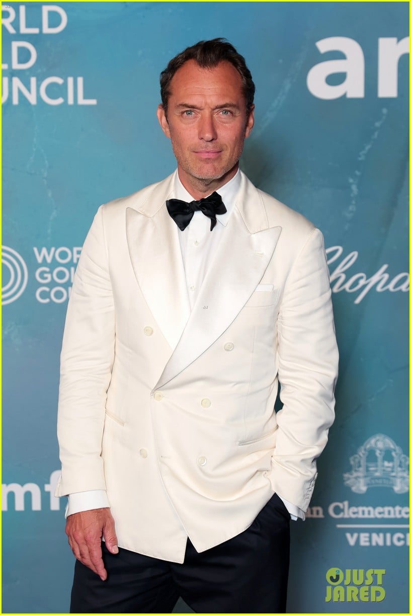 Halsey Wins amfAR Auction for Custom Julian Schnabel at Venice Charity ...