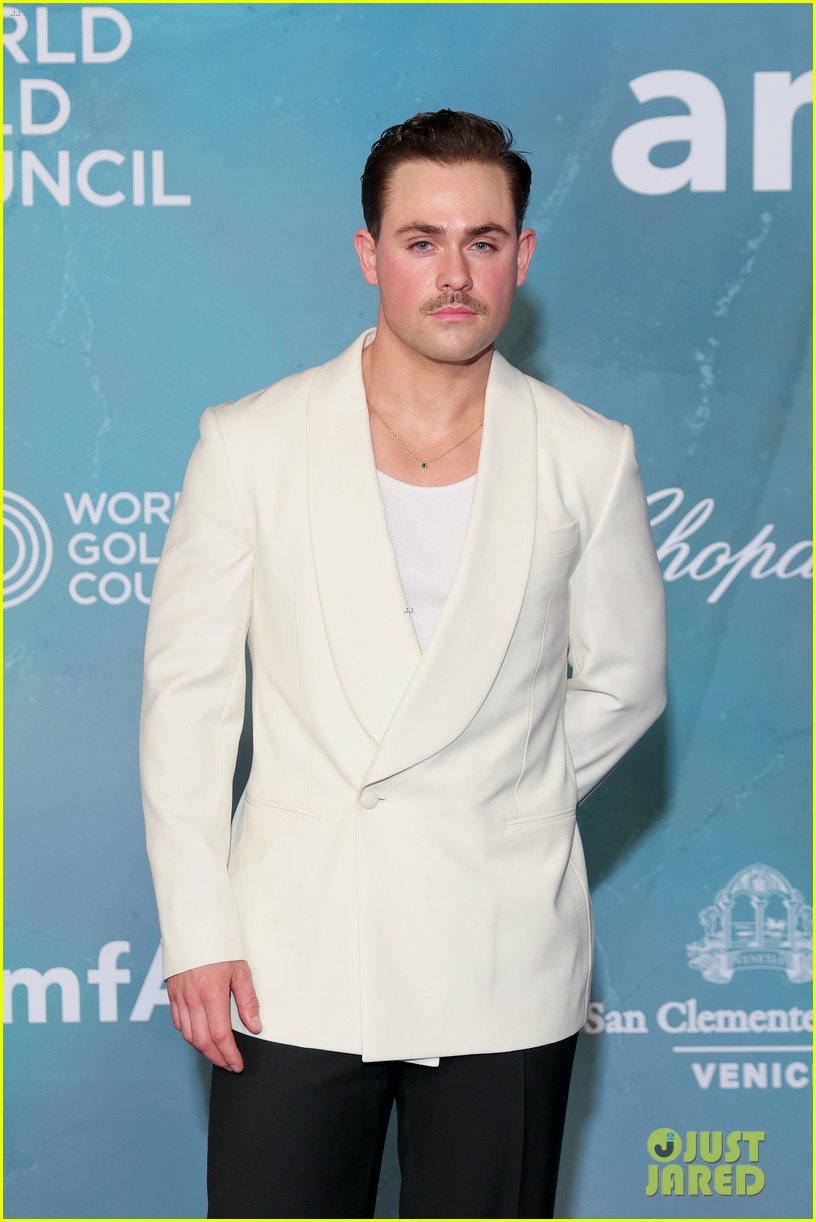 Halsey Wins amfAR Auction for Custom Julian Schnabel at Venice Charity ...