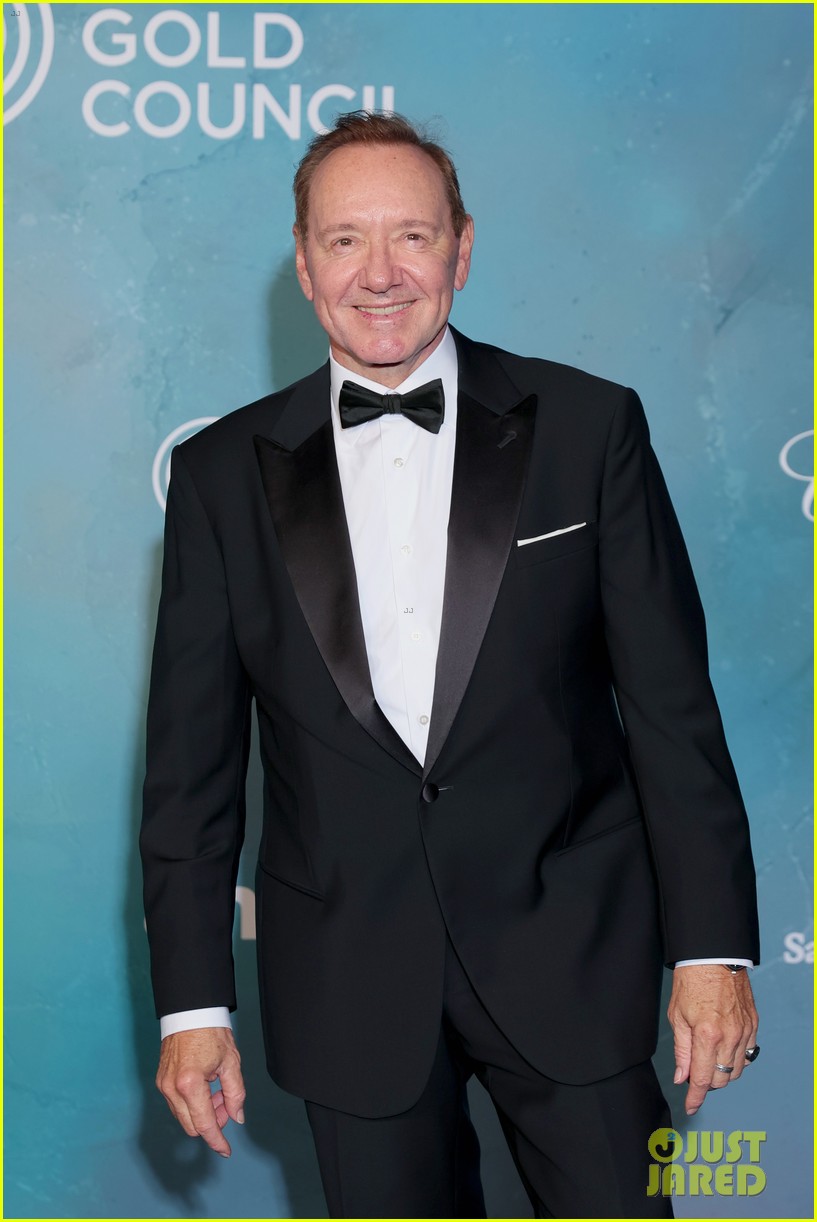 Halsey Wins amfAR Auction for Custom Julian Schnabel at Venice Charity ...