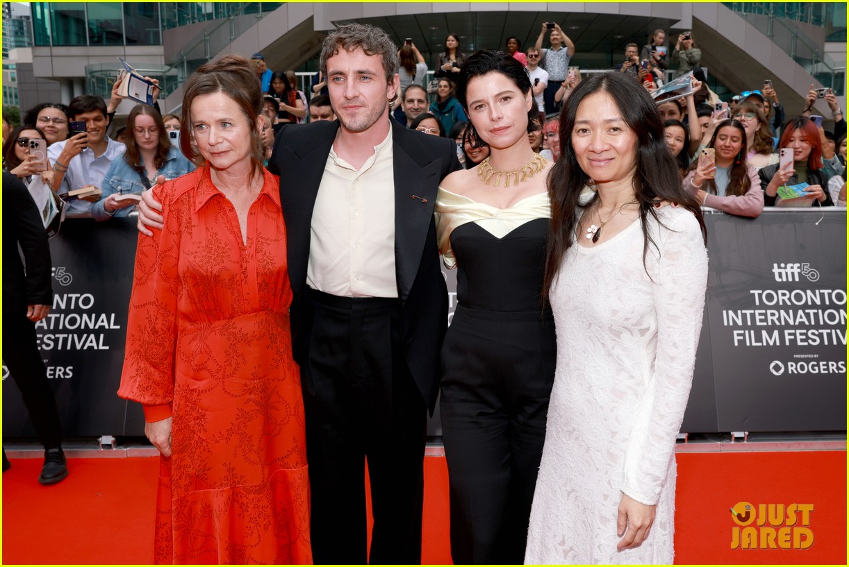 Paul Mescal & Jessie Buckley Premiere New Movie 'Hamnet' at TIFF 2025 ...