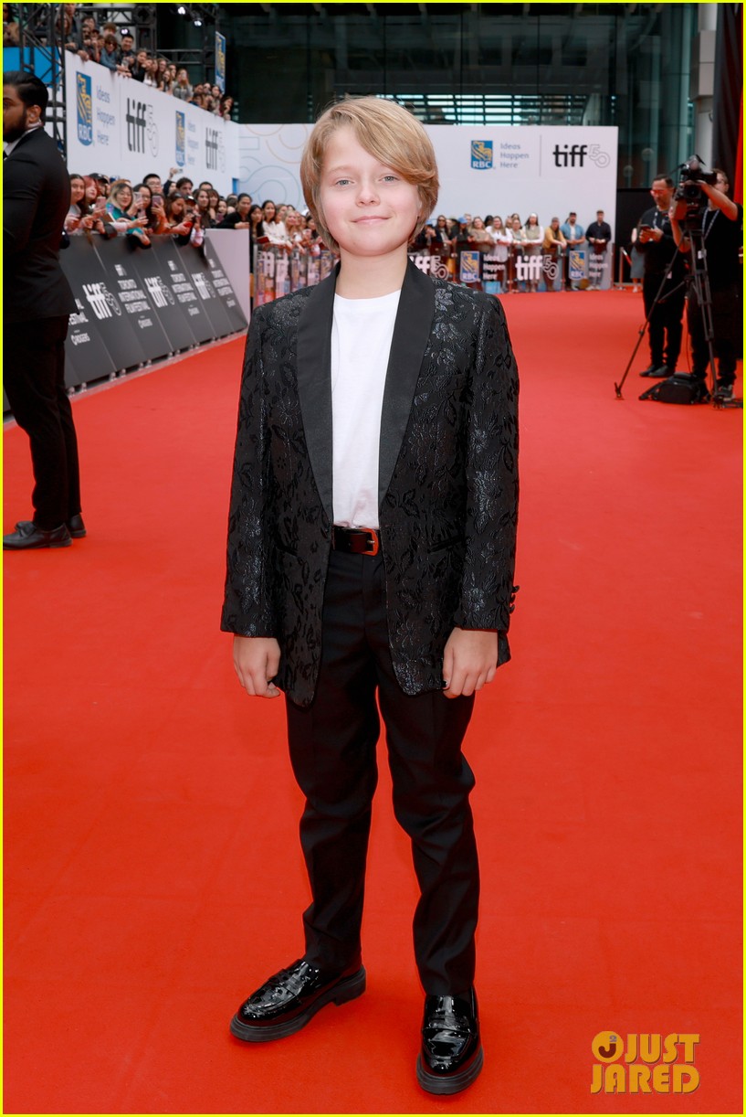 Paul Mescal & Jessie Buckley Premiere New Movie 'Hamnet' at TIFF 2025 ...