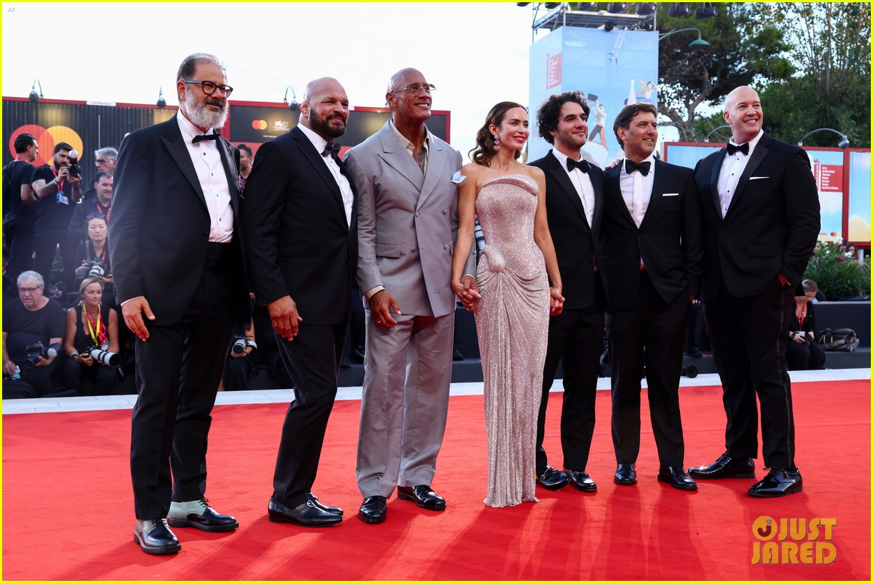 Emily Blunt & Dwayne 'The Rock' Johnson Reunite for 'The Smashing ...